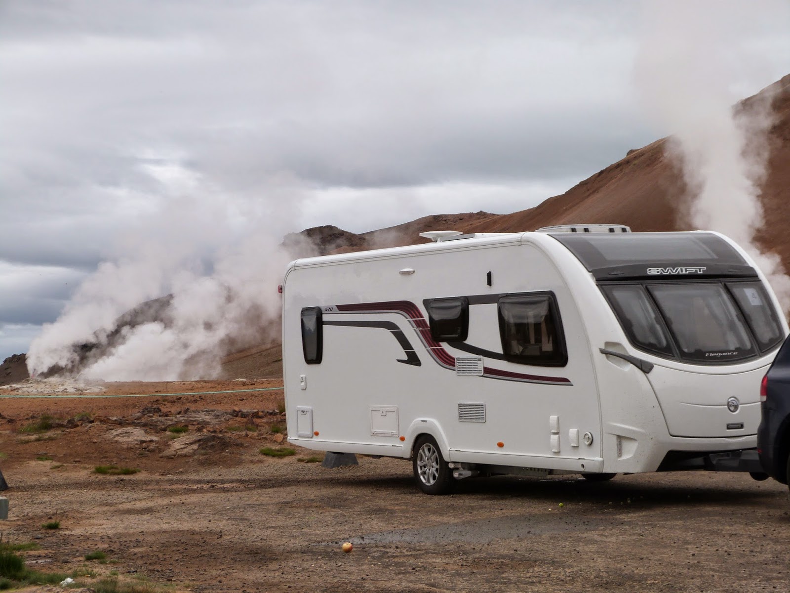 Iceland by Caravan (and a Touareg): Elegance 570: Review