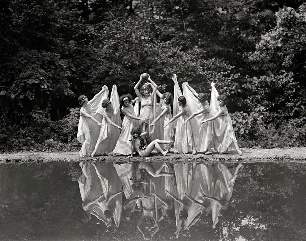 Beautiful Black and White Photos of Ballet Dancers From the 1920s ...