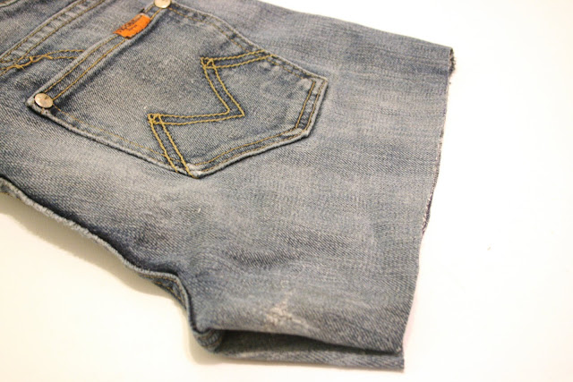 This summer's DIY cut-off jeans shorts--Tutorial! / Create / Enjoy