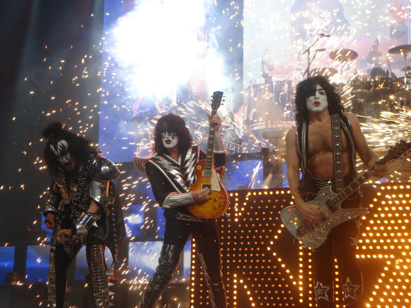 KISS MASK: New Kiss Album News Update