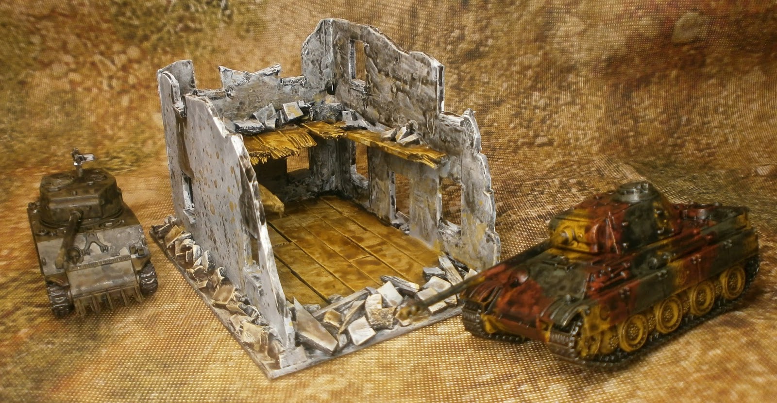 Figurines d’hier et d’aujourd’hui: Tanks : Premier décor, une ruine