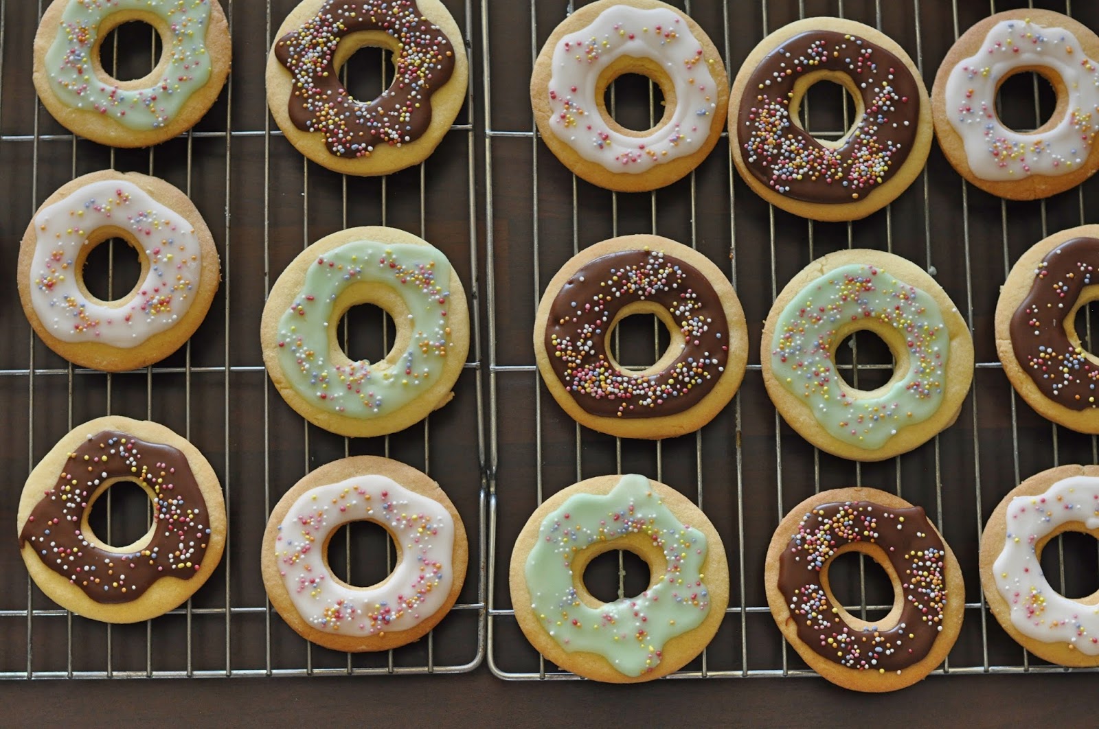 Bake Off Bake Along: Week 2 - Iced Biscuits | Sophie Loves Food