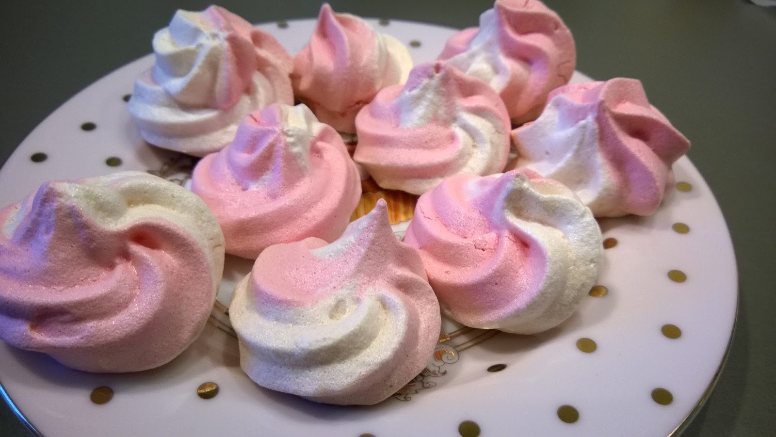 Juliette pâtisse: Meringues esprit glace italienne!