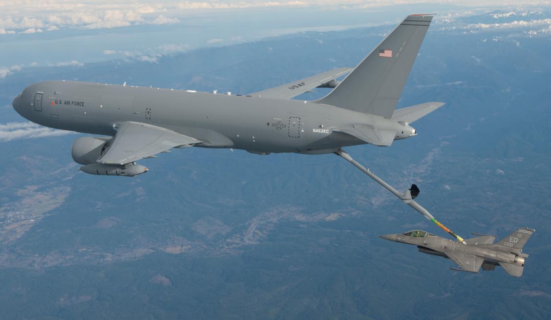 La Fuerza Aérea de Estados Unidos recibió su primer avión cisterna ...