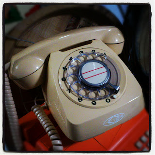 nut's Singapore Banknotes Collection: Vintage Beige Singapore Telecom ...