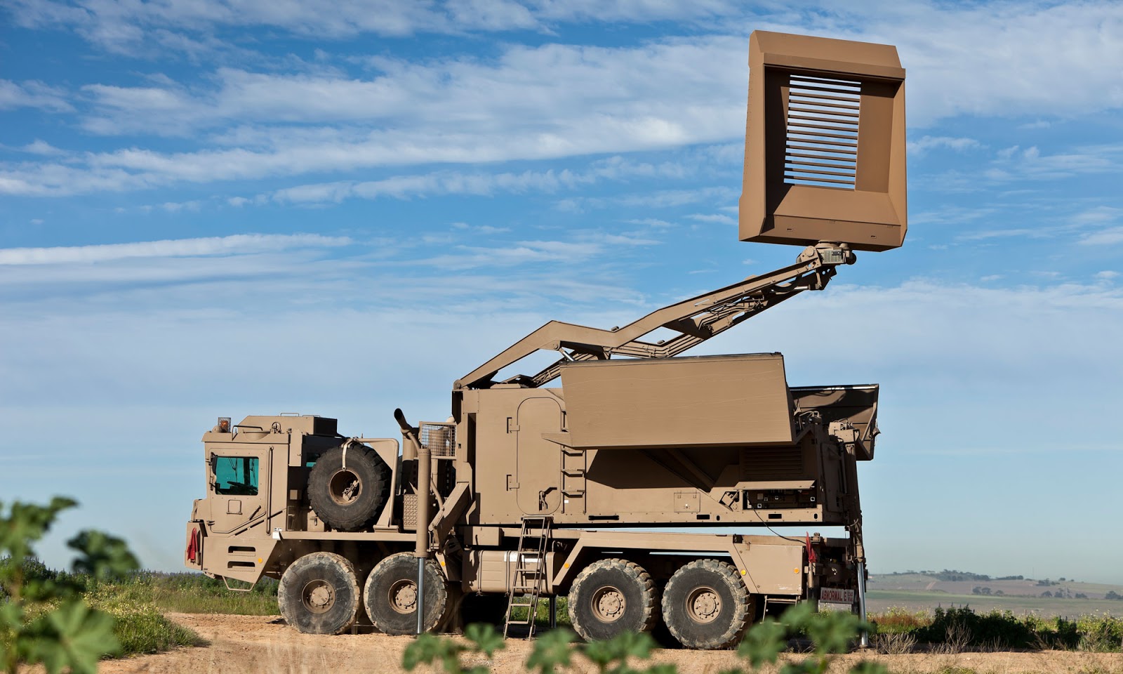 desarrollo defensa y tecnologia belica: Presencia Sudafricana en LAAD 2019