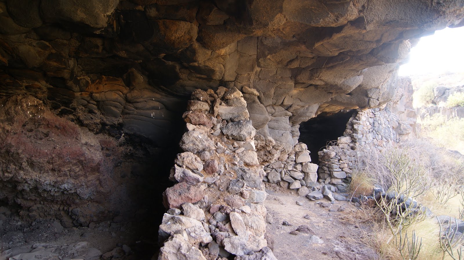 Retazos del Sur de Tenerife: Cuevas en el barranco del Charco - Atogo