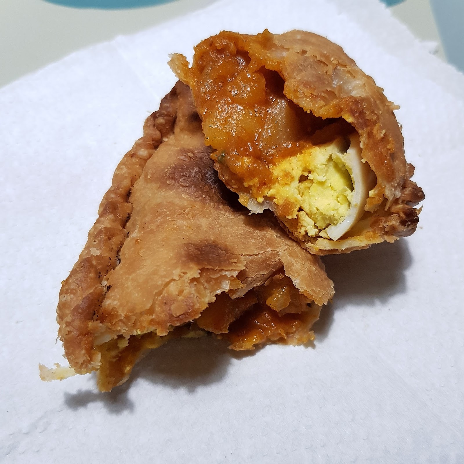 FoodieFC: #MAKANBOLEH Epok Epok (Curry Puff) (Seah Im Food Centre)