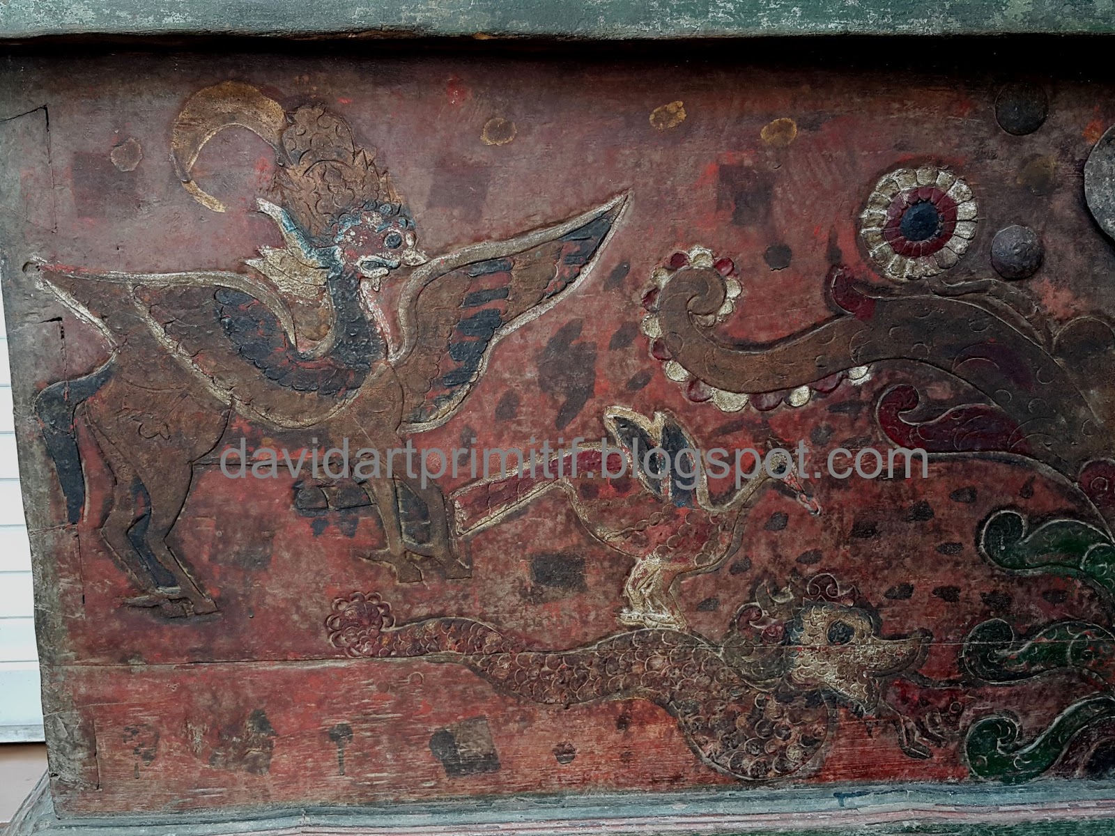 Art & Primitif: Peti Gerobok Roda Tuban Warna Gincu Dan Cat Original ...