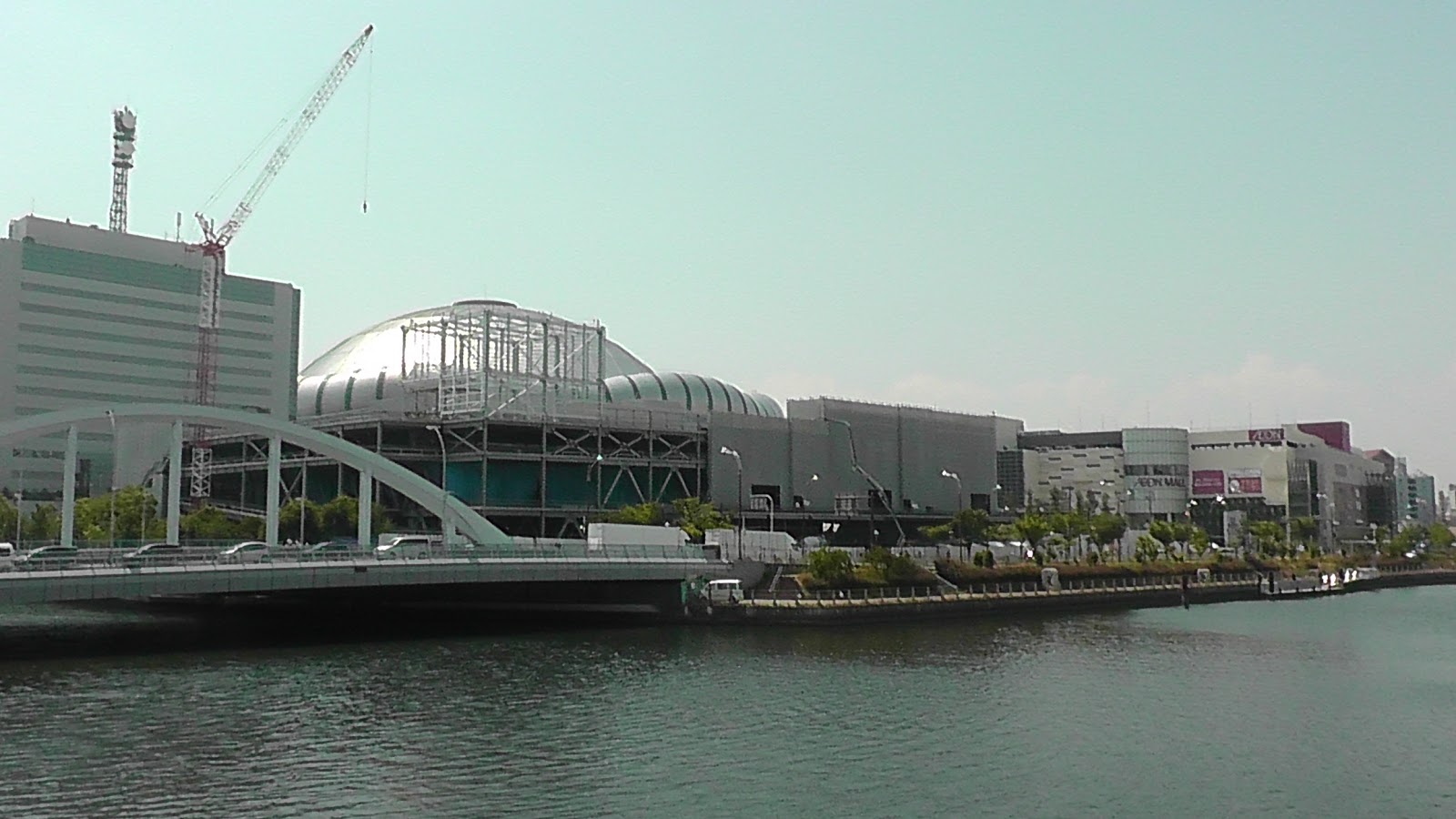 AEONMALL / TATSUMI RIKA: AEON と OSAKA DOME