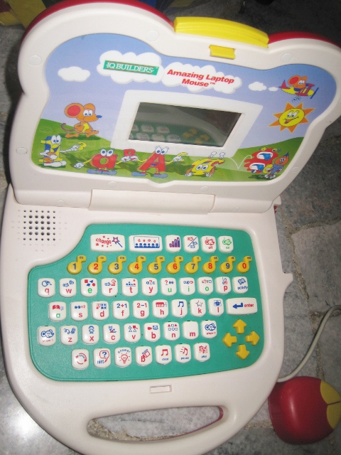 JuaiMurah: Vtech IQ Builders Amazing Laptop Mouse
