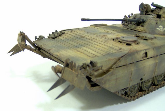 Gulumik Military Models: BMP-2D 1/35 - more photos details