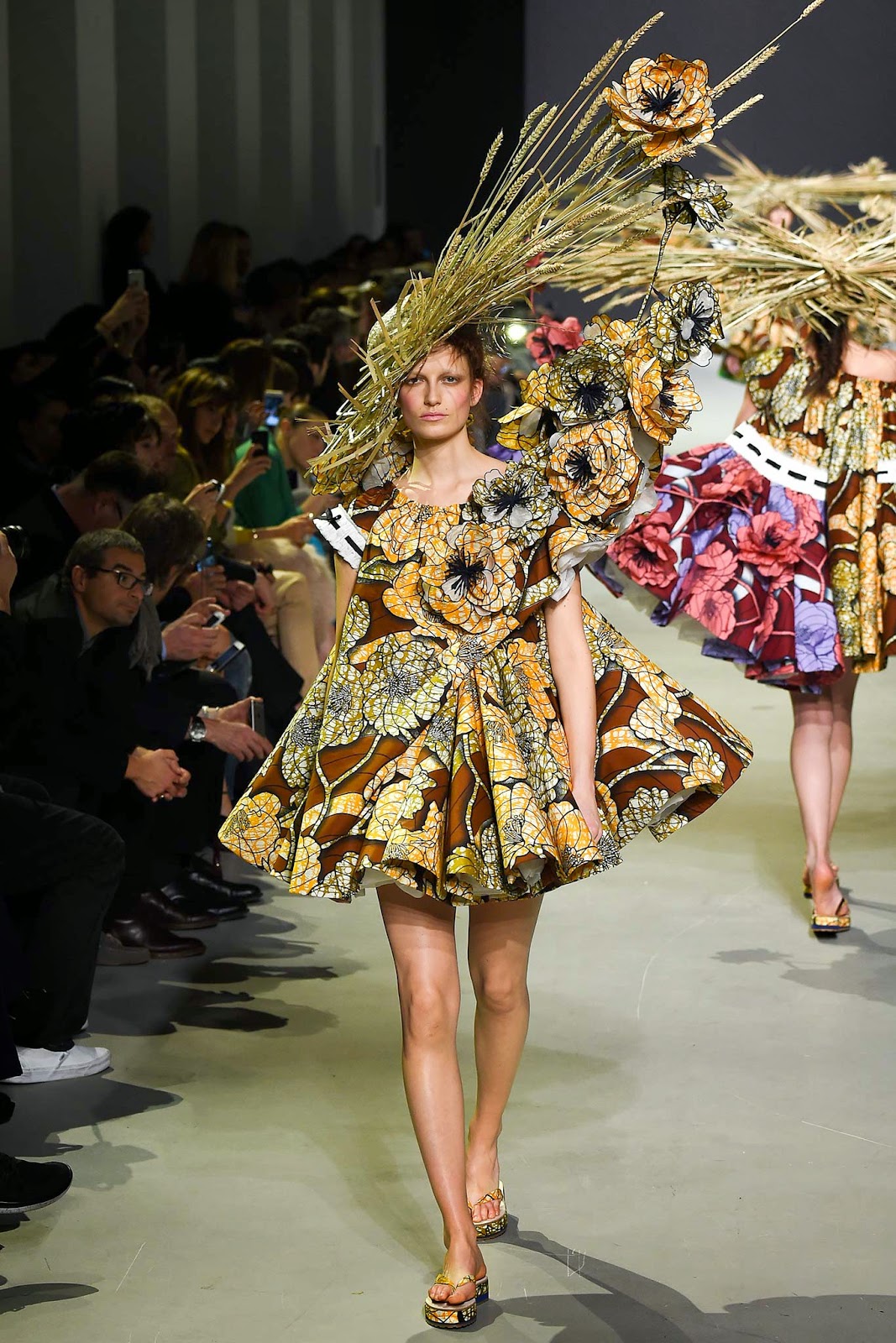 Stylefluid Trendz: Victor & Rolf Spring 2015 Couture:Paris Haute ...