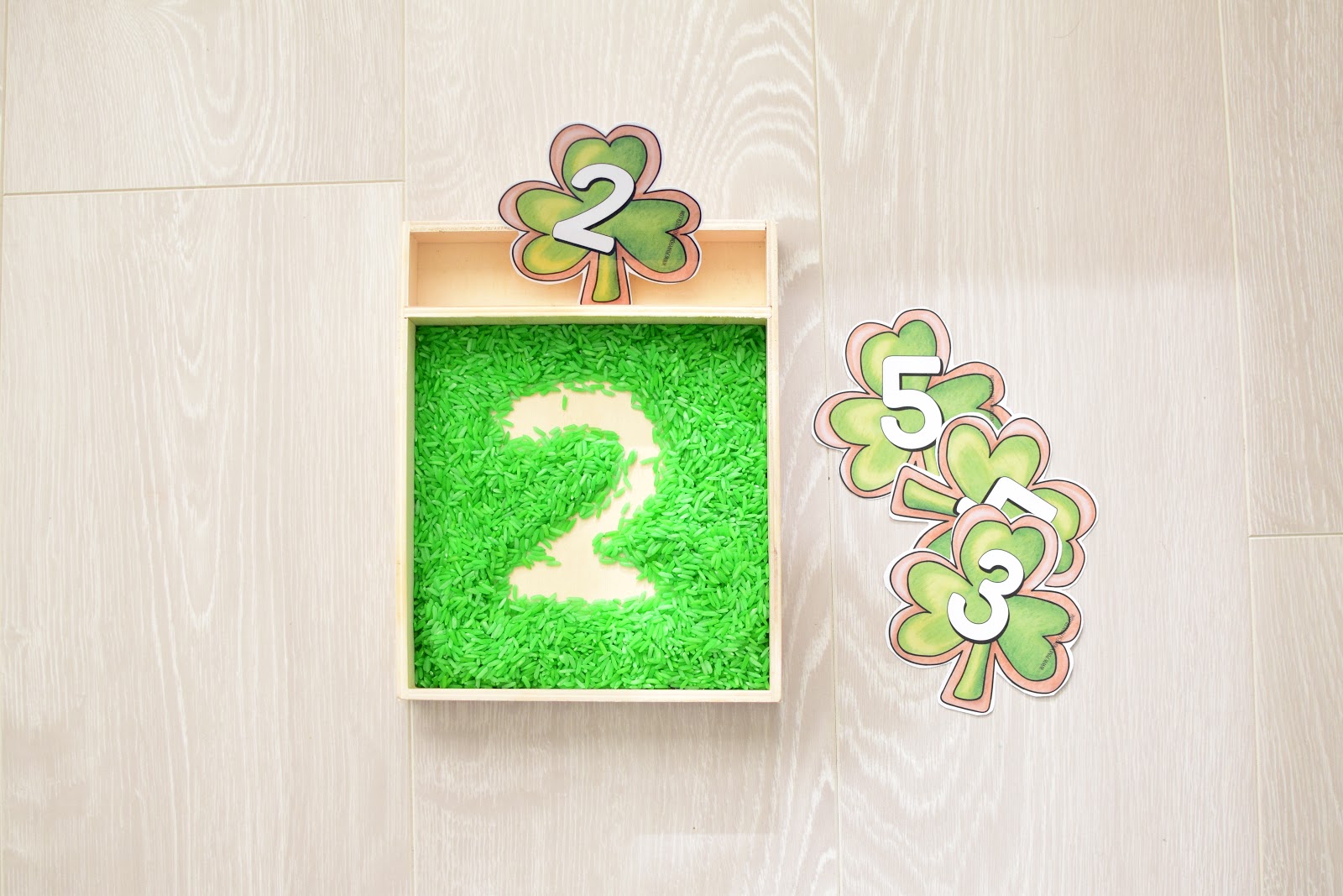 St. Patrick's Day Letter and Number Cards | The Pinay Homeschooler