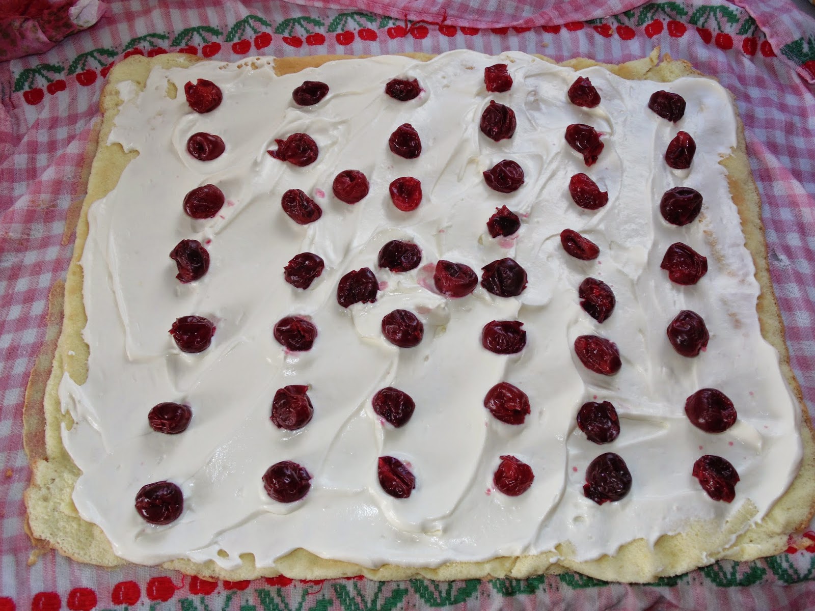 Cherry & cream roulade - recipe (including photos) | Life in Luxembourg