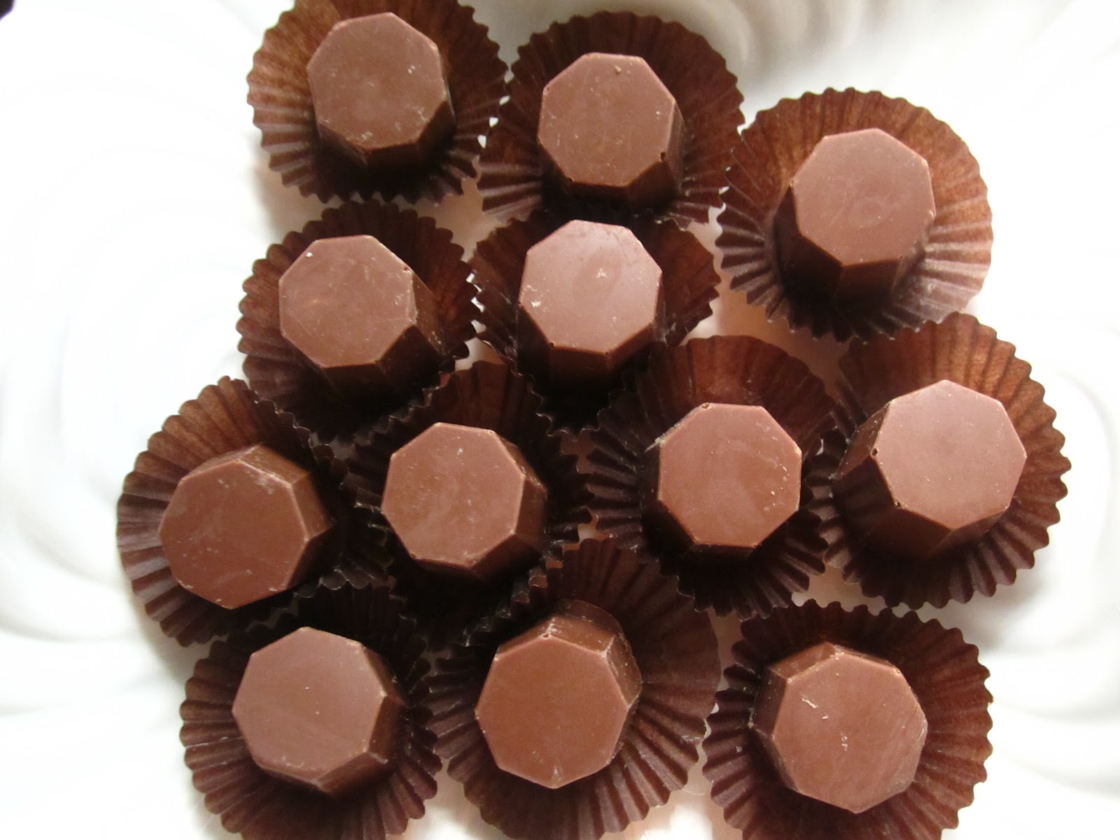 Bee's And San's: 'Le Chocola' Chocolates