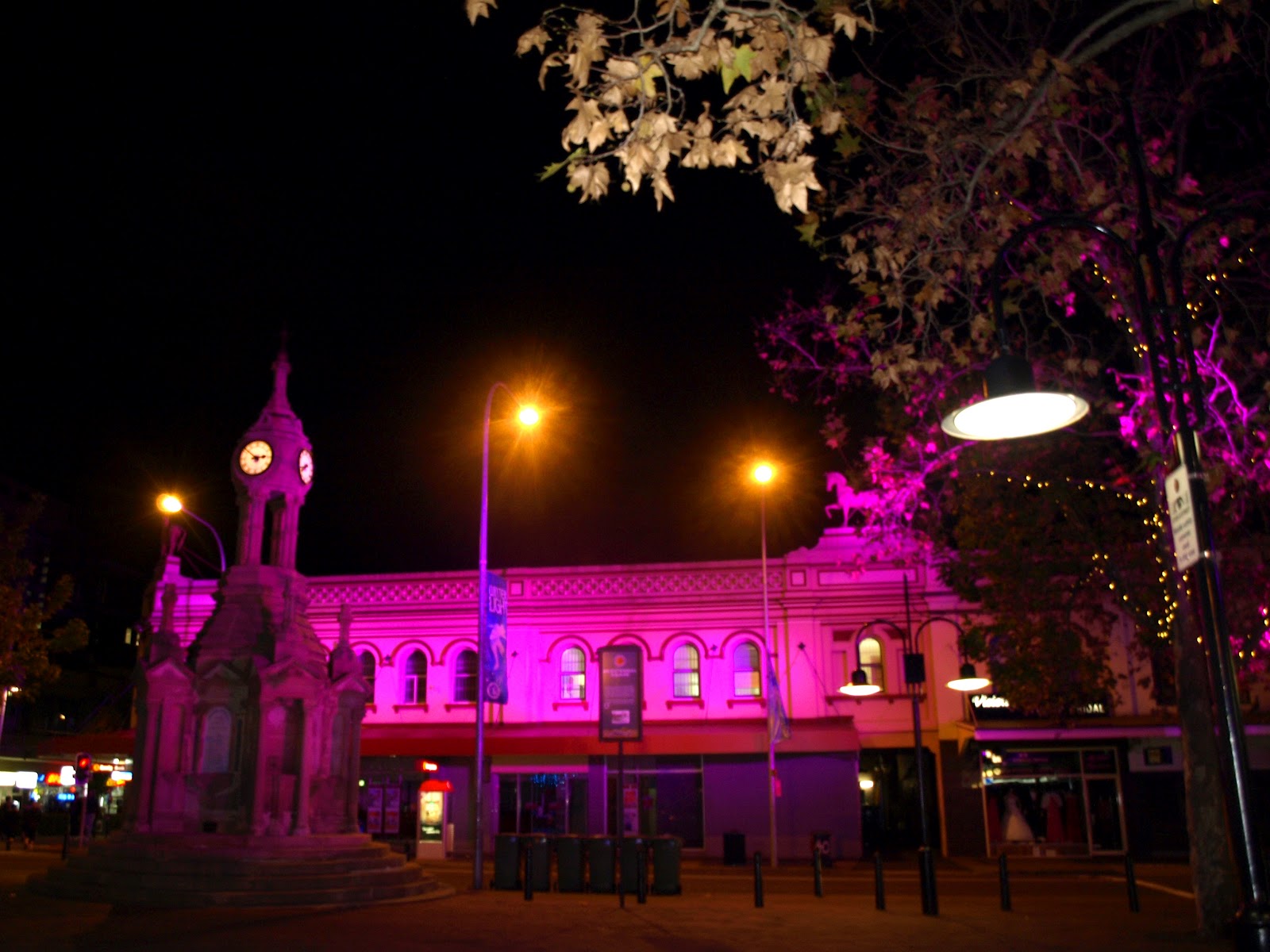 WEST END GURLS: WINTER LIGHT, PARRAMATTA