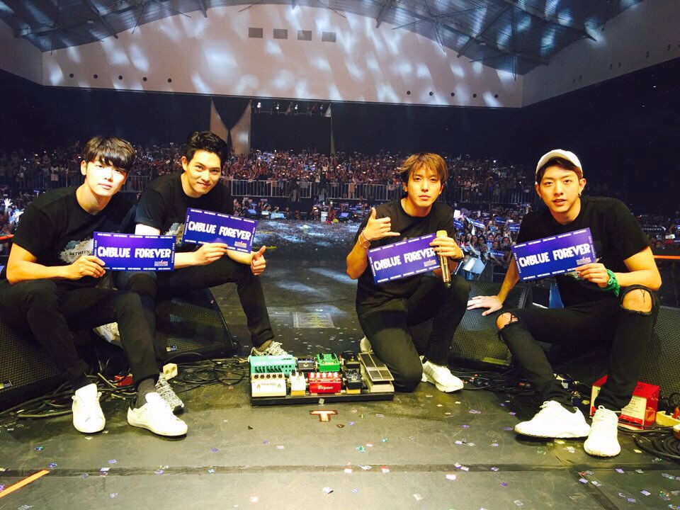 artsani's: CNBLUE - Between Us Jakarta di ICE BSD Hall 5