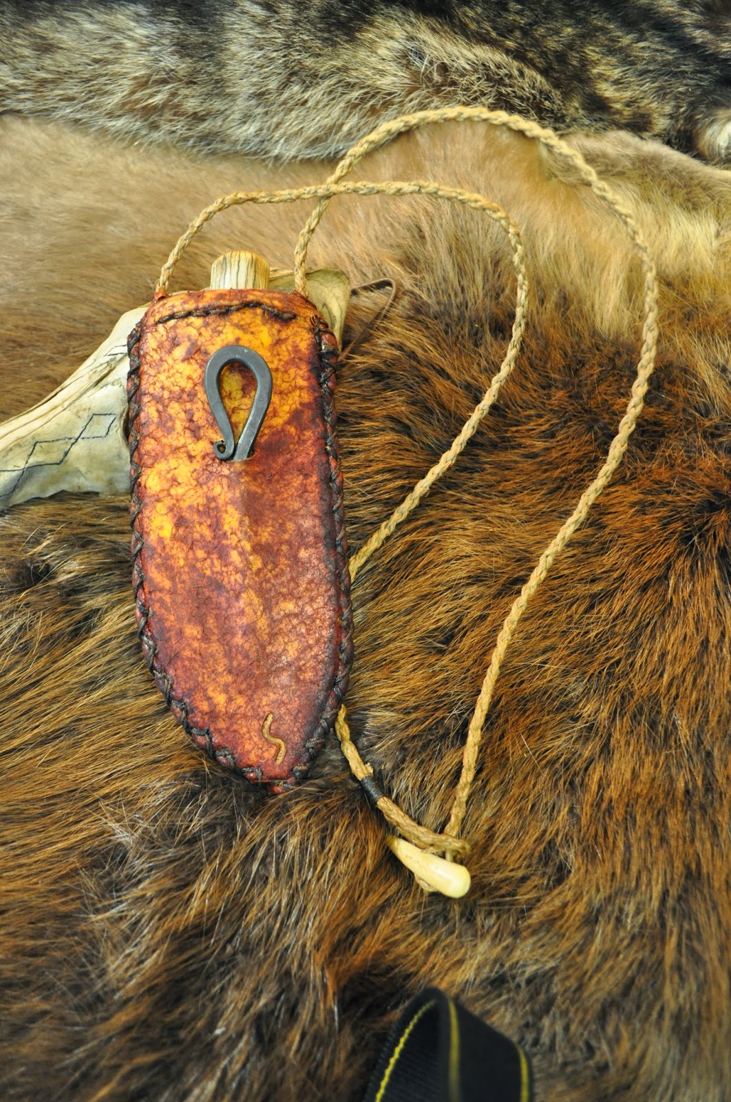 Skab Leatherworks: Forged knife and rawhide neck sheath