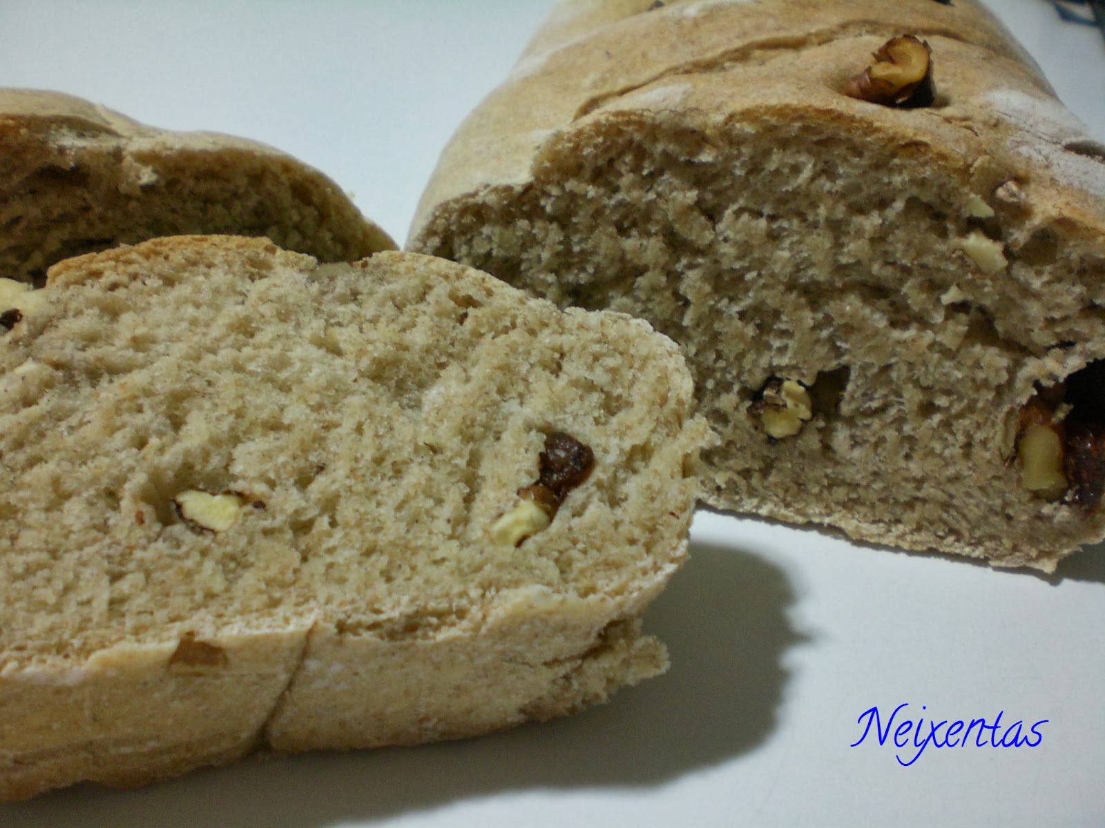 Neixentas na cociña: PAN DE CENTEO CON NOCES E PASAS