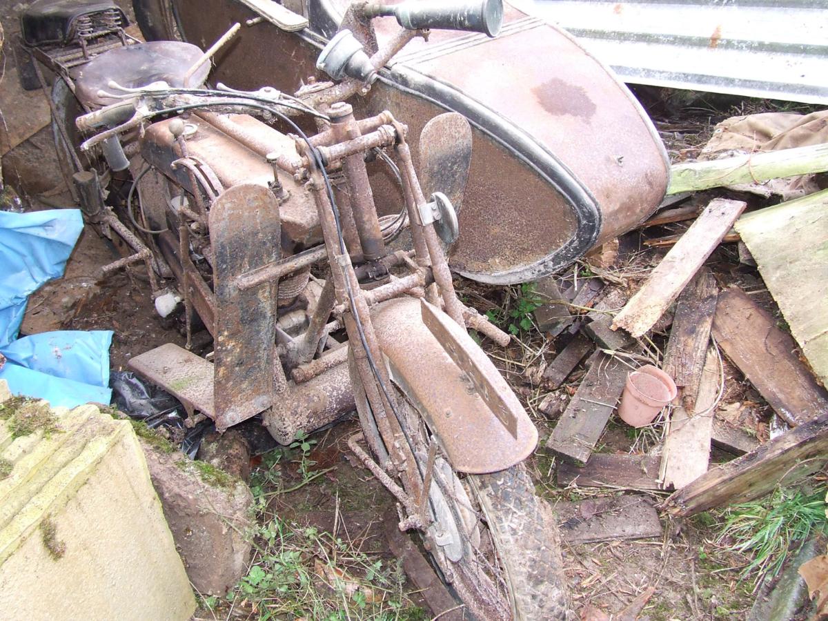 Car News 2014: Barn Find Bikes Discovered by Charterhouse