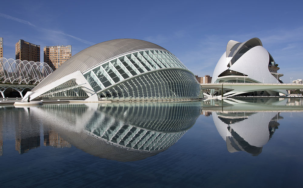 Arts Without Borders: Valencia does Calatrava in a BIG way!