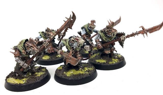 Showcase: Skaven Clan Pestilens by Julianominis - Tale of Painters