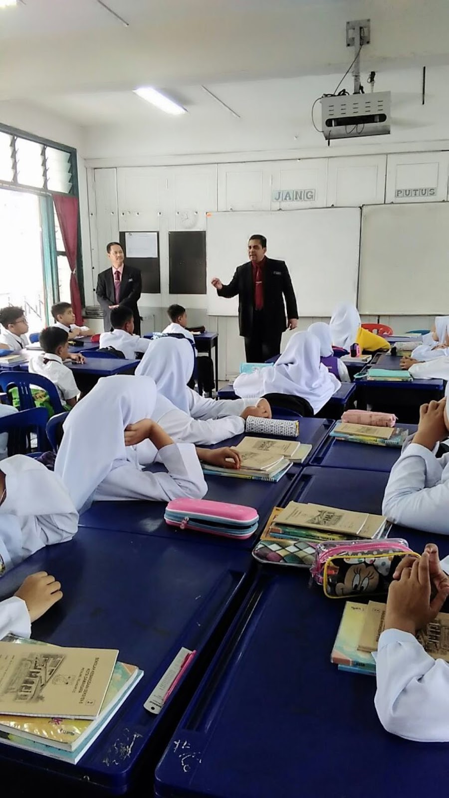 LAWATAN TIMBALAN PENGARAH JPN SELANGOR | SK Seksyen 6 Kota Damansara