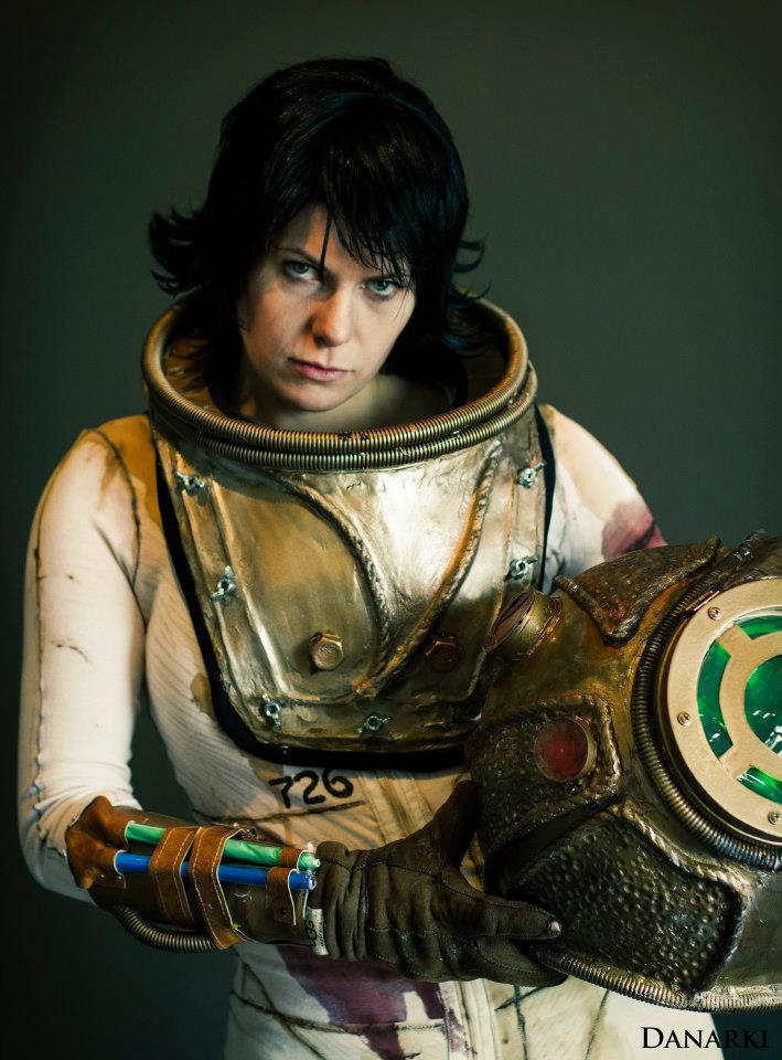 Chrix Design: Eleanor Lamb - Bioshock 2 Cosplay