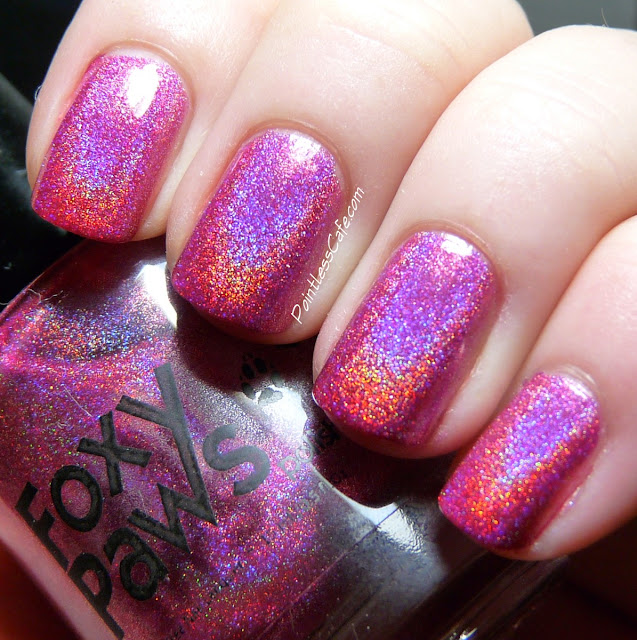 Foxy Paws Holo, Dolly! Collection - Well Holo Dolly | Pointless Cafe