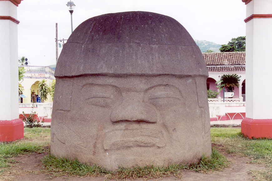 Civilizações Americanas: CABEÇAS COLOSSAIS OLMECAS Civilizações Americanas: CABEÇAS COLOSSAIS OLMECAS