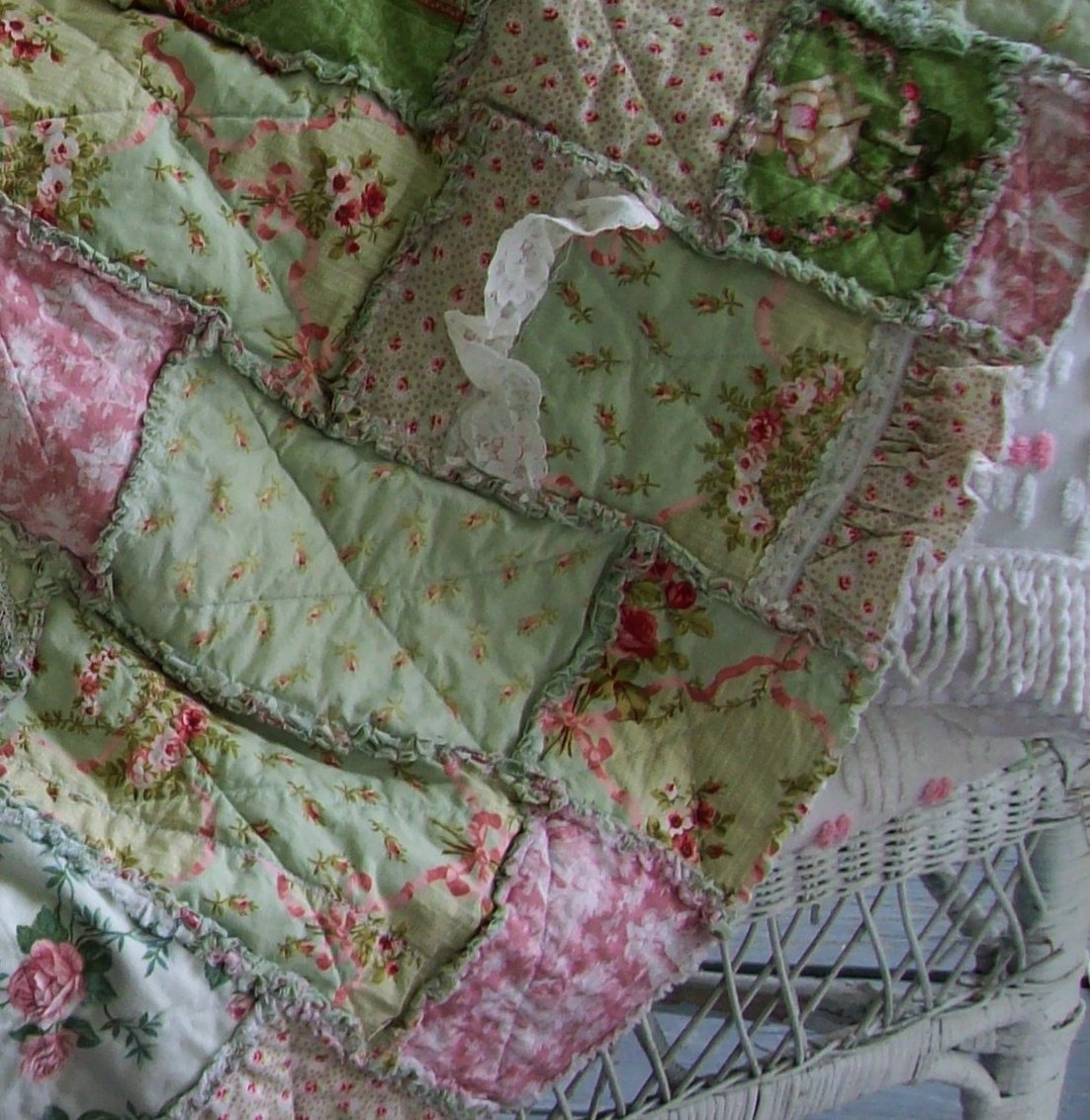 ~~Tea's Hope Chest~~: Rose Rag Tattered Quilt~