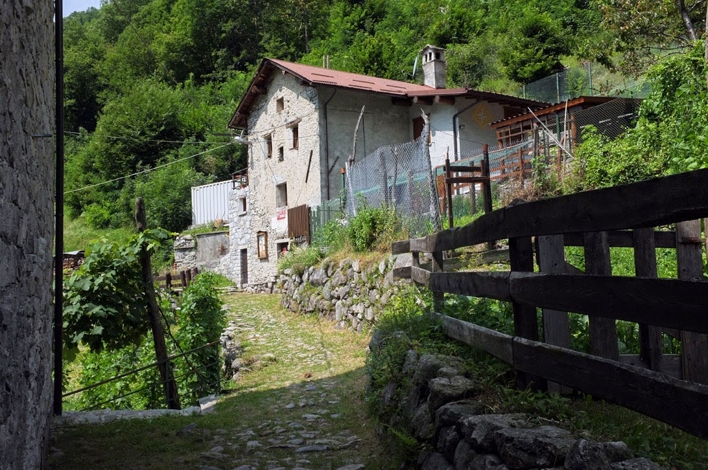 Le non-recensioni di Gcm: Val Codera. 2. Dal Rifugio Brasca a Novate ...