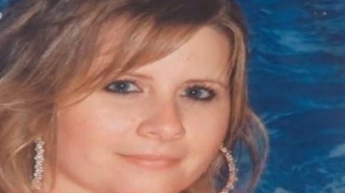 ΑΥΤΗ ΕΙΝΑΙ Η ΚΟΠΕΛΑ ΠΟΥ ΣΚΟΤΩΘΗΚΕ ΑΠΟ ΤΑ ΠΥΡΑ ΤΩΝ ΚΑΚΟΠΟΙΩΝ ΣΤΑ ΙΣΘΜΙΑ ...