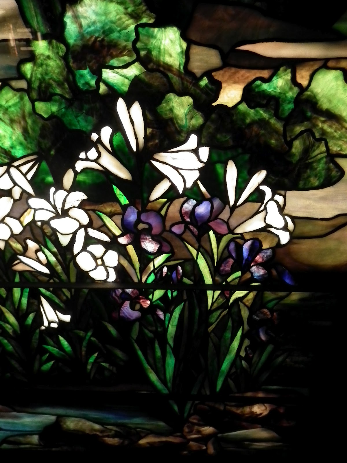 Cutting Ice With Me: Smith Museum of Stained Glass!