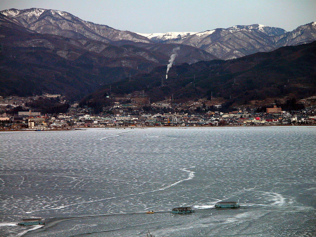 Four Seasons in Japan: Omiwatari