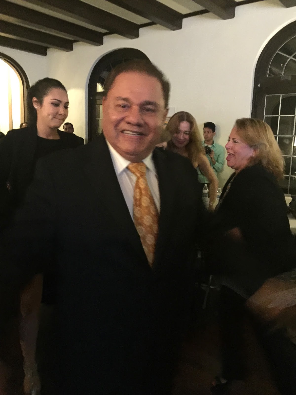 Elizabeth Arias Ojeda: VI Aniversario de Long Island al Día