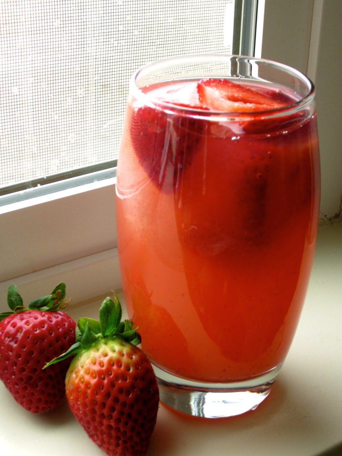 My Recipe Box: Strawberry Agua Fresca