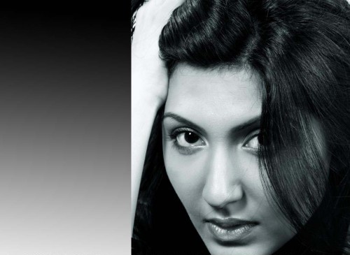 Fashion Mania : Pakistani Tv Actress Maheen Rizvi Pics