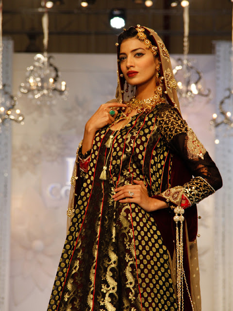 Wedding Dresses for Bride & Groom ~ Latest Stylish Fashion All Around ...
