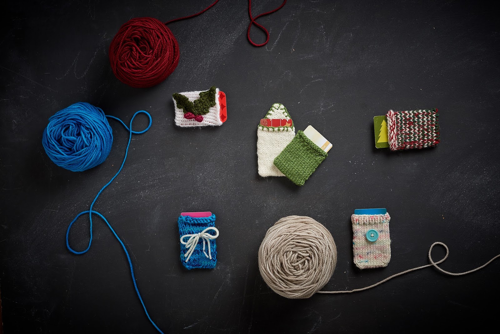 The Feisty Redhead: Free Patterns for Knitted Gift Card Holders on Craftsy