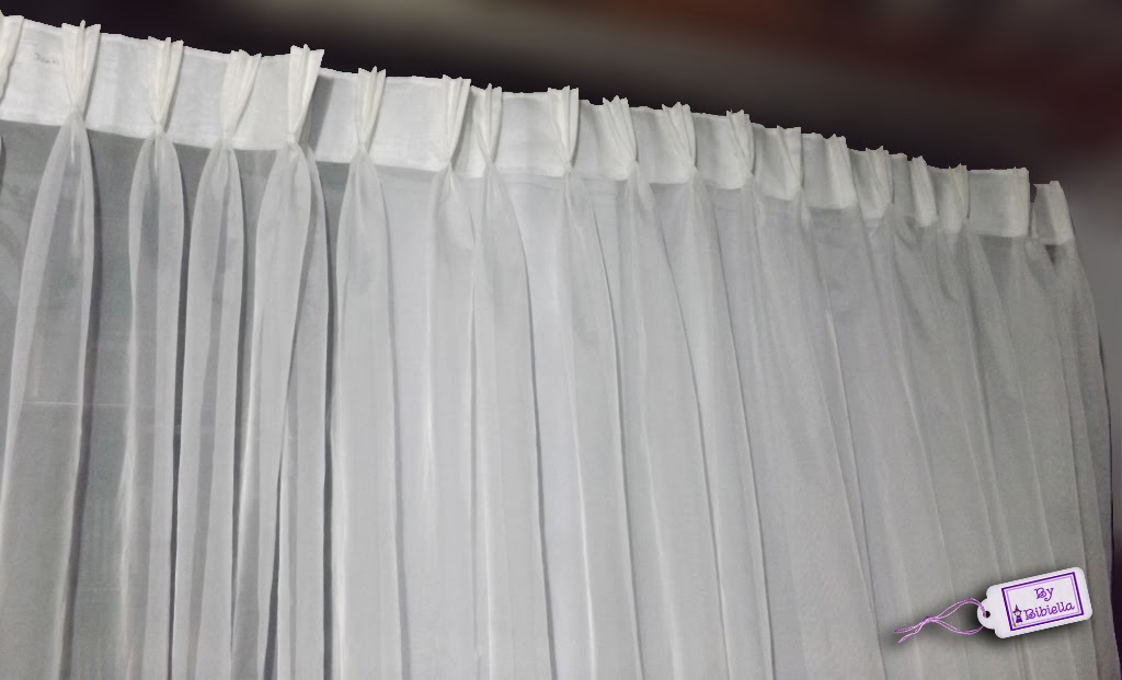 Nesta peça o blackout e o voil correm em trilhos independentes