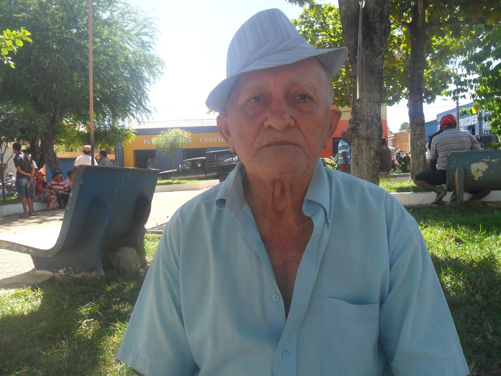 Aos 80 anos, morre em Elesbão, seu Manoel Macedo, pai do Márcio Ronnes. Aos 80 anos, morre em Elesbão, seu Manoel Macedo, pai do Márcio Ronnes.