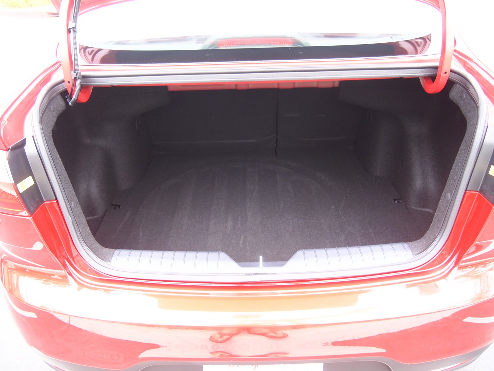 Sasaki Time: Vehicle Review: 2013 Kia Rio SX!