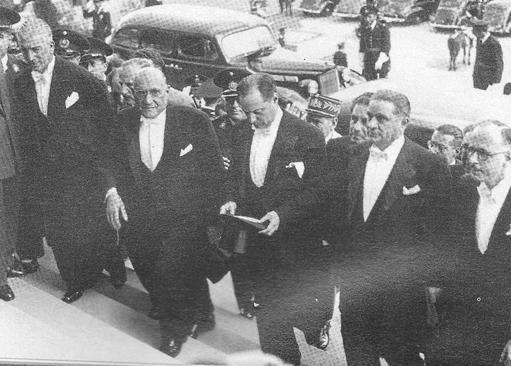 RECONQUISTA: Homenaje del Semanario Reconquista a Don Luis Batlle Berres