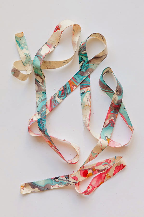 signed by tina: How to marbleize ribbon....