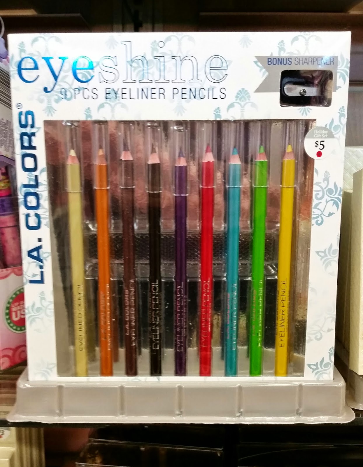 Spotted at Walgreens: L.A. Colors Palettes and Sets Holiday 2014 | The ...