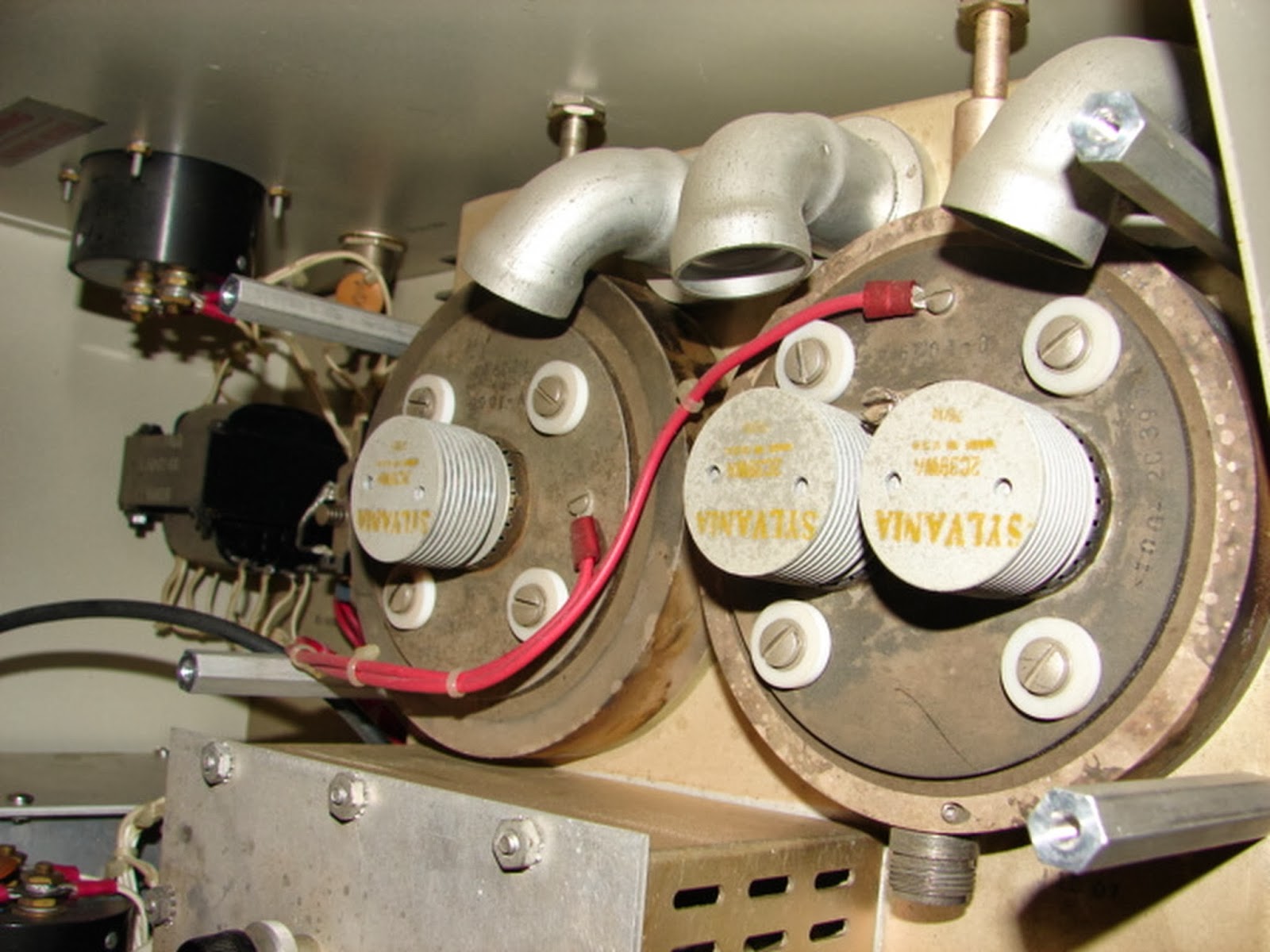 SV7APQ Ahillefs: RF Amplifiers