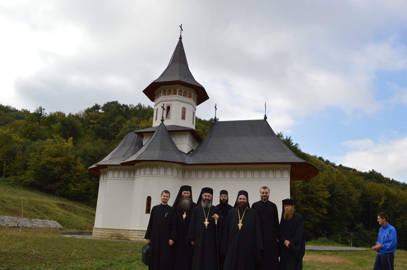Dar!: Slujire la Manastirea Sfantul Ilie Nuseni, Jud Bistrita-Nasaud
