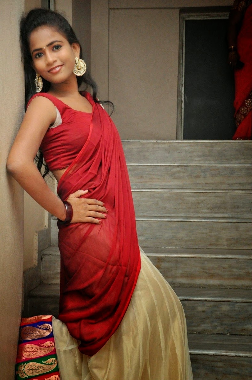 CAP: Actress-Chaithra-Latest-Navel-Show-In-Half-Saree-Stills-1